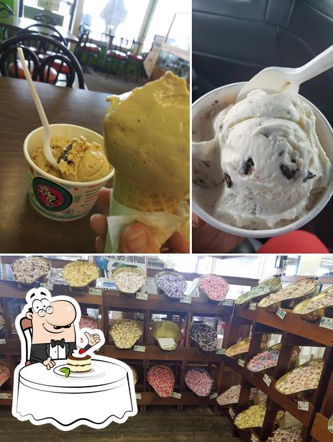 Scoopys Ice Cream And Candy, Wisconsin Dells - Restaurant menu, prices ...