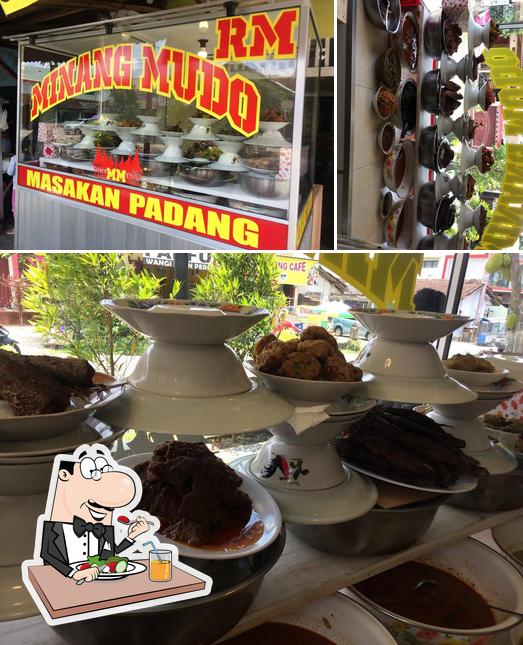 RM PADANG MINANG MUDO restaurant, Secang