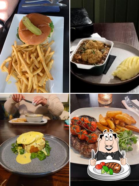 The Red Lion at Moore, Warrington - Restaurant menu, prices and reviews