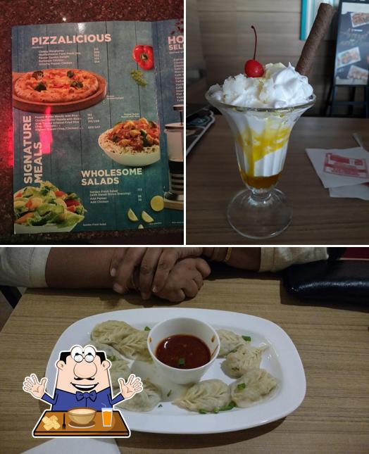 The Lounge Road Number 12, Hyderabad, 8-2-681 - Restaurant reviews