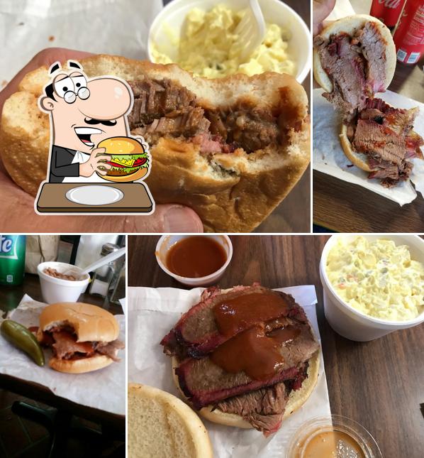 Bailey's BBQ in Fort Worth - Restaurant menu and reviews