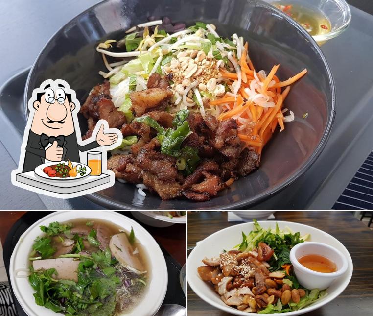 ROLL vs BOWL in Morley - Restaurant reviews