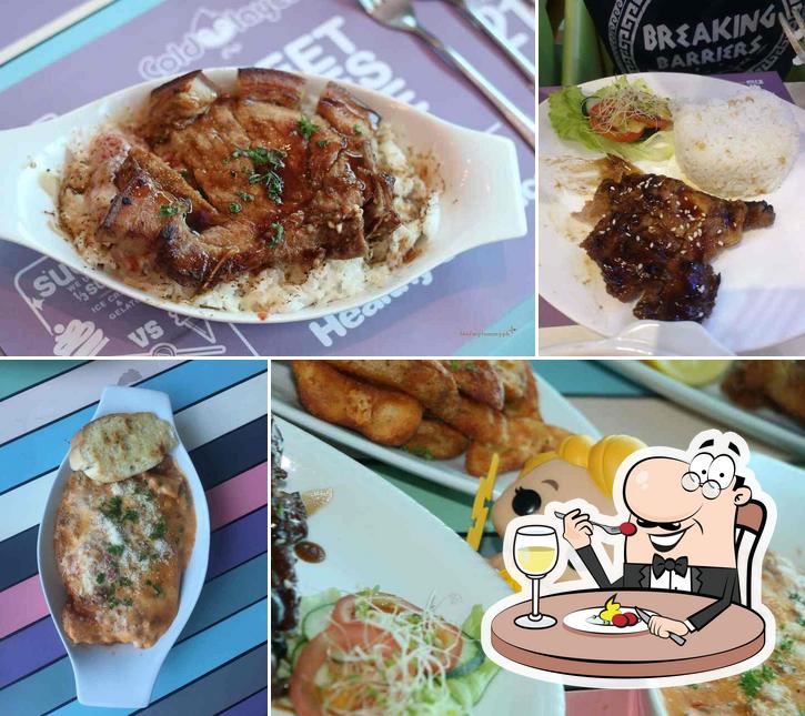 Cold Layers Cafe, Quezon City, 3rd Floor Fishermall - Restaurant reviews