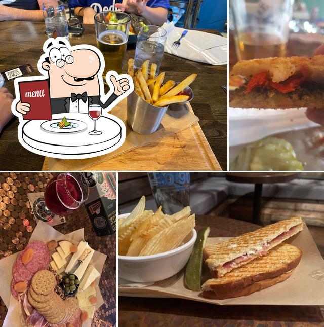 The Whining Pig Downtown, Phoenix - Restaurant menu, prices and reviews