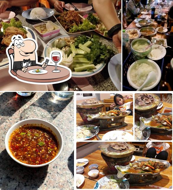 Saha Chart Korean Bar-B-Q, Ban Phet - Restaurant reviews