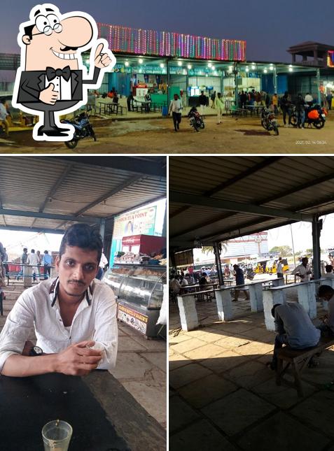 Famous Tea Point, India - Restaurant reviews