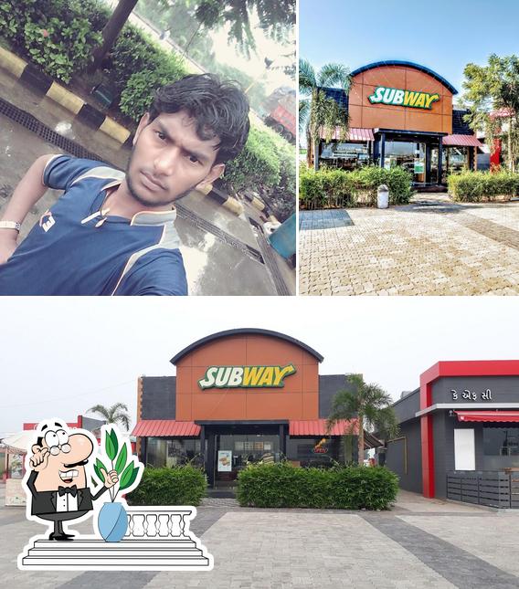 Subway, Karjan - Restaurant menu, prices and reviews