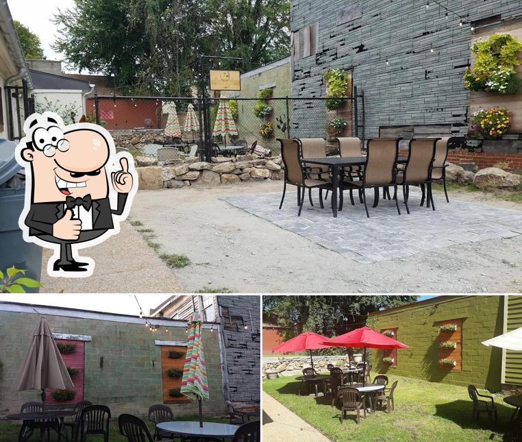 Local Vibe Cafe in Petersburg - Restaurant menu and reviews