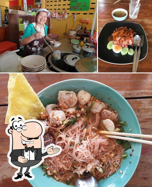 Racha noodle and Rice with gravy and red pork restaurant, Pai ...