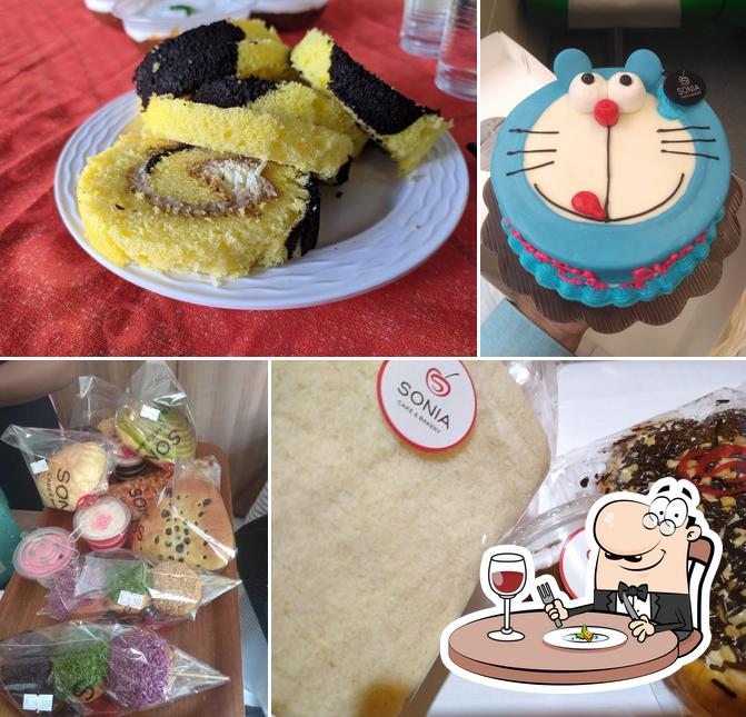 Sonia Cake & Bakery, Padang, Jalan M. Hamka No.11 A - Restaurant reviews