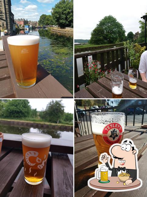 The Rodley Barge restaurants in Leeds, spring 2025 - Restaurant Guru