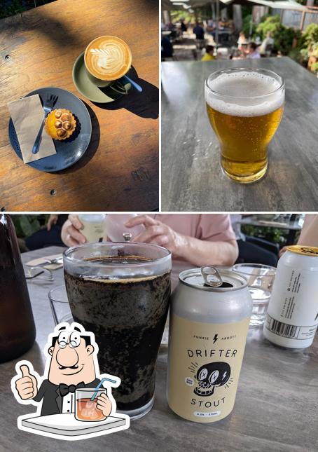 Little Tree Bake & Brew House in Samford Village - Restaurant reviews