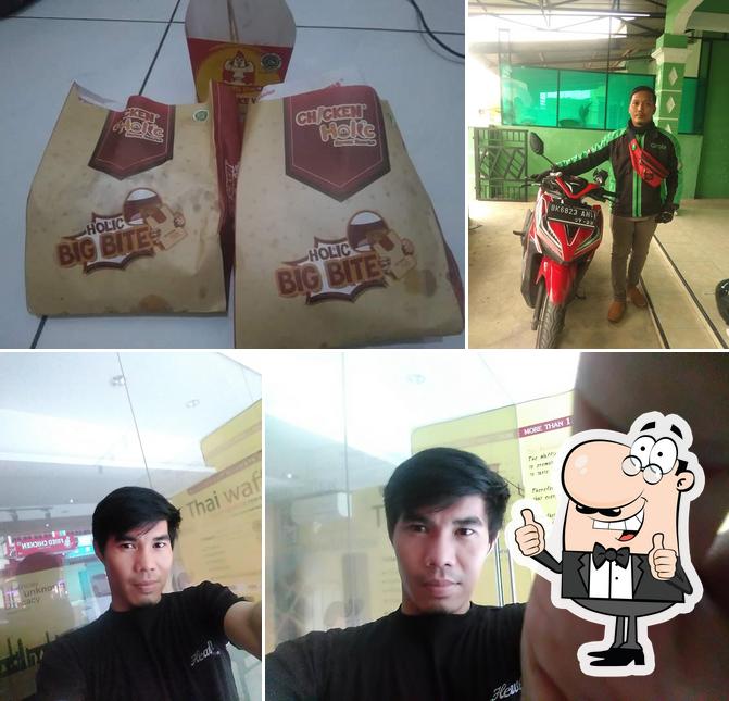 Chicken Holic Multatuli restaurant, Medan - Restaurant reviews