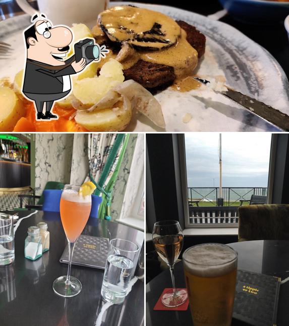 Elephant Rock Hotel in Portrush - Restaurant reviews