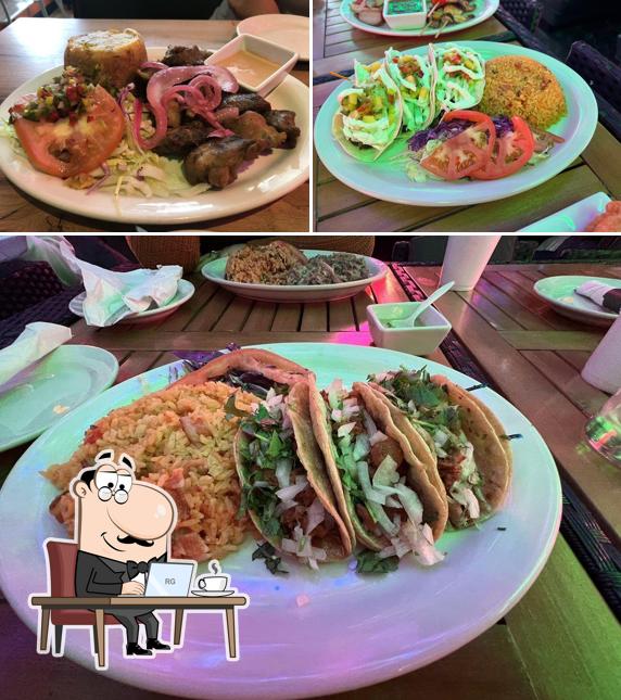 McCoco's The Best Caribbean Family Restaurant & catering, West Allis ...