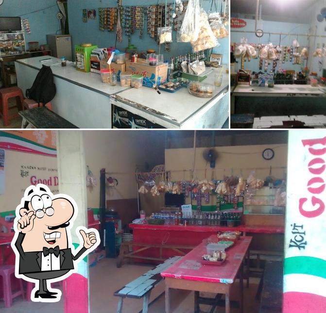 Warkop Hanum, Surabaya - Restaurant reviews