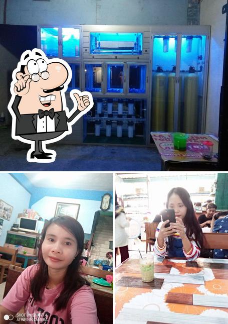 Rumah Makan Simpang Raya restaurant, Tanjung Balai Karimun - Restaurant ...
