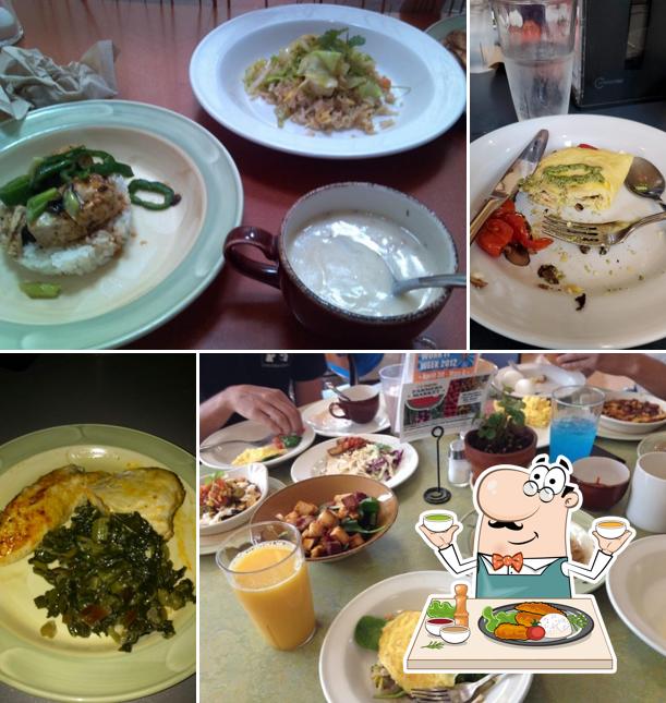 Cuarto Dining Commons, Davis - Restaurant menu, prices and reviews