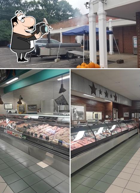 Hen House Market in Fairway - Restaurant menu and reviews
