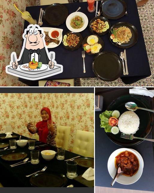 Restaurante Surin The Food Palace (Halal), Choeng Thale - Opiniones del ...