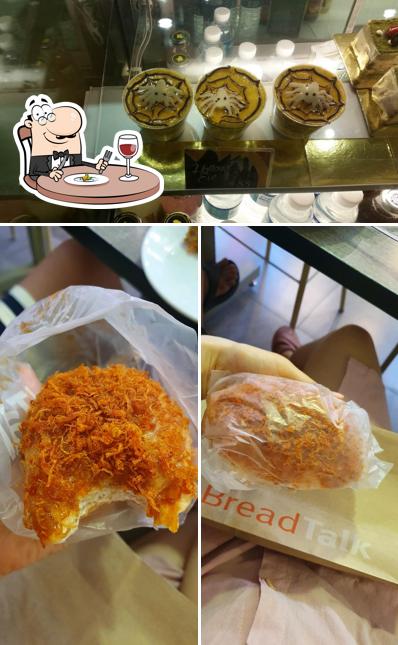BreadTalk cafe, Makati, P1 - Restaurant menu and reviews