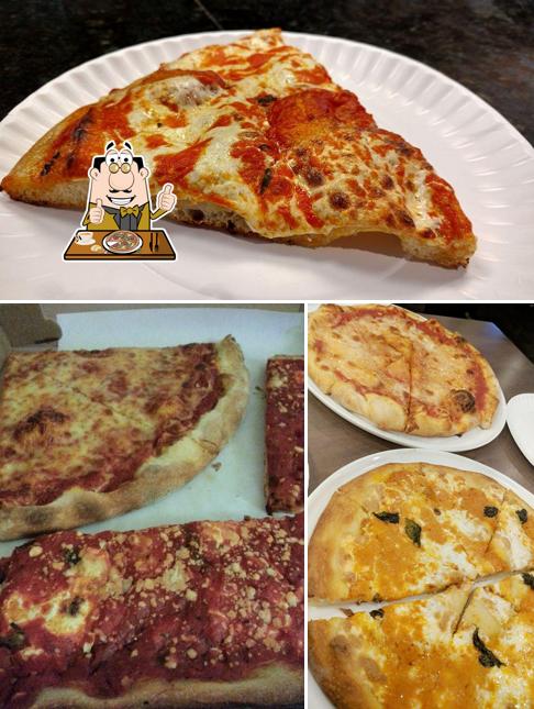 Villa Monte Pizzeria South, New York City, Richmond Valley - Restaurant ...