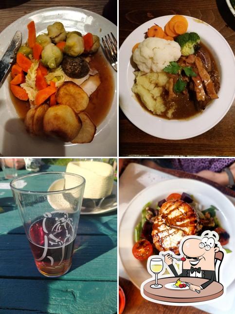 The Two Mile Oak Inn, Newton Abbot - Restaurant menu, prices and reviews