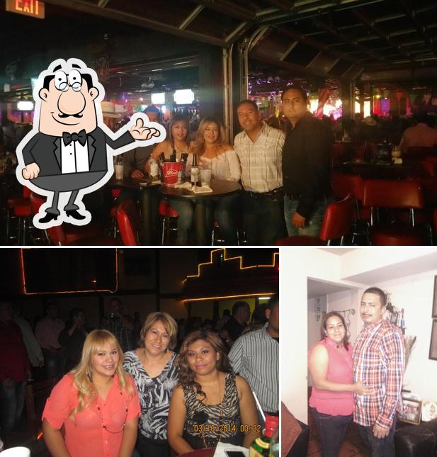 Silverado's Night Club, Laredo - Opiniones del restaurante