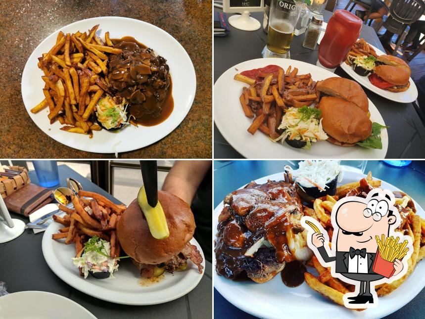 Nite Hawk Cafe, Provincial Trunk Hwy 44 in West Hawk Lake - Restaurant ...