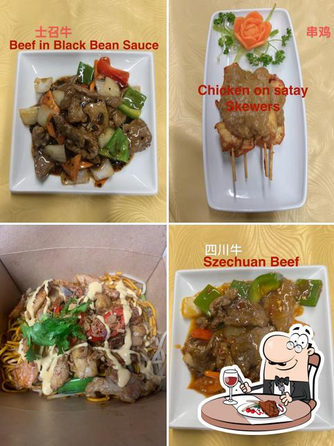 Lucky 7 Chinese Takeaway, London - Restaurant menu, prices and reviews