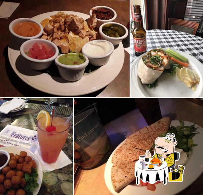 Features Bar & Grill, Naperville - Restaurant menu, prices and reviews