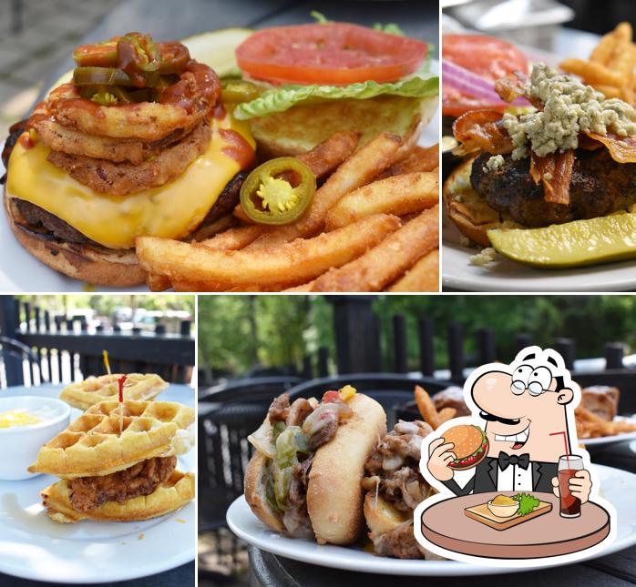 Stones Throw Tavern, North Charleston - Restaurant menu, prices and reviews
