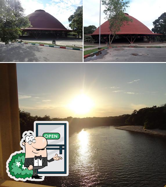 Tarima Río pub & bar, Puerto Gaitán - Restaurant reviews