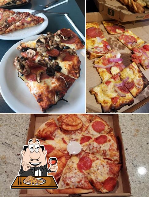 Round Table Pizza, 185 Damonte Ranch Pkwy in Reno - Restaurant menu and ...