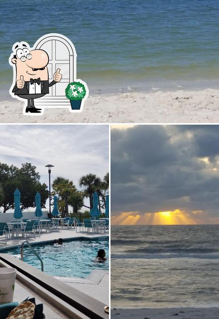 Bay Colony Beach Club in Naples - Restaurant reviews