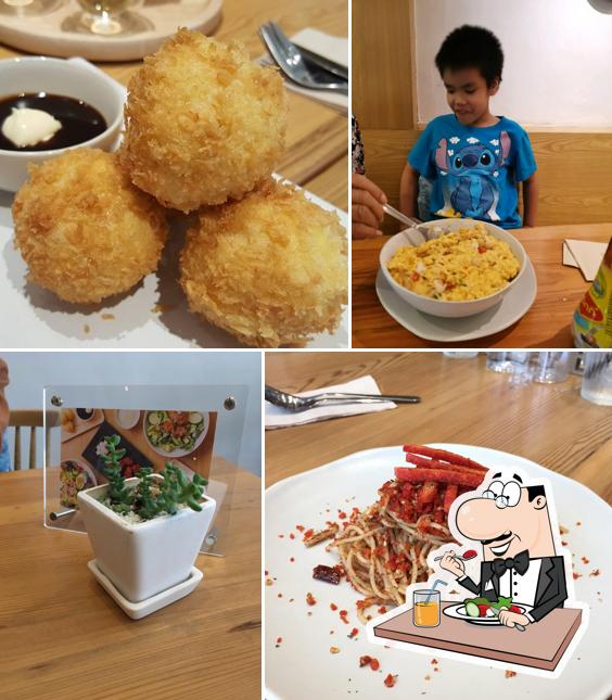 Kin cafe' Lampang, Lampang - Restaurant menu, prices and reviews