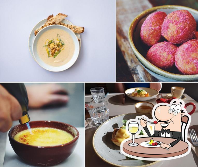 No.10 Restaurant + Bar Woden, Phillip - Restaurant menu, prices and reviews