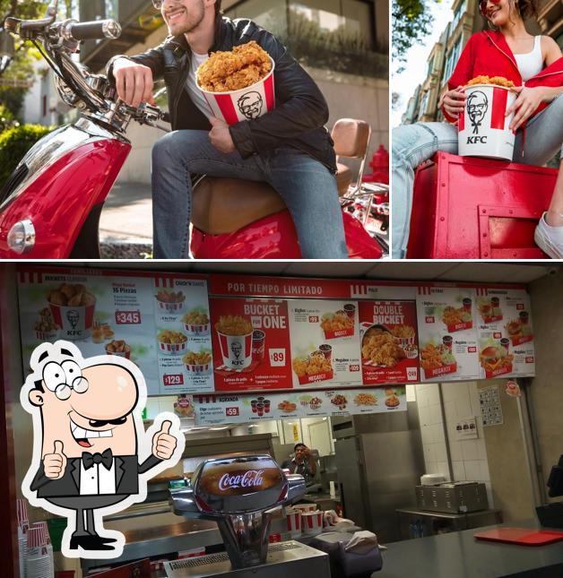 KFC restaurant, Uruapan, Paseo De La Revolucion #3753 L13 C. Comercial ...