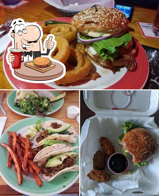 Mid Town Pub, Middleton - Restaurant menu, prices and reviews