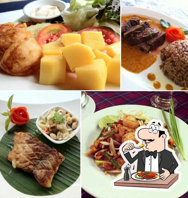 Tuptim Bistro pub & bar, Bangkok, 82 Rambutri Road