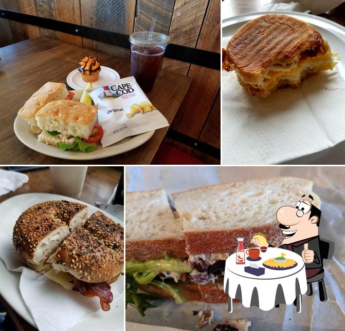 Top 7 restaurants for breakfast in Beverly, december 2025 - Restaurant Guru