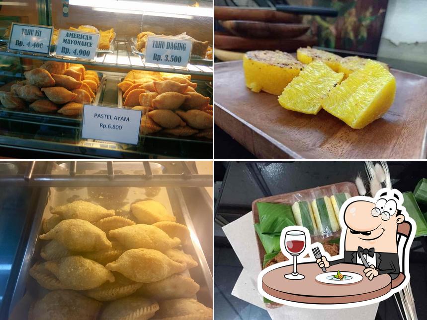 Pastel Ma'Cik, Bekasi Regency, Ruko Sentra Eropa Kota Wisata ...