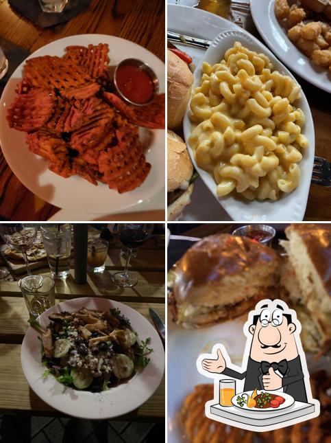 202 Social House in Roanoke - Restaurant menu and reviews
