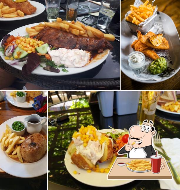 The Wheatsheaf Pub Handcross, Plummers Plain - Restaurant menu, prices ...
