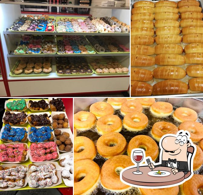 Snowflake Donuts Red Oak, Red Oak - Restaurant menu, prices and reviews