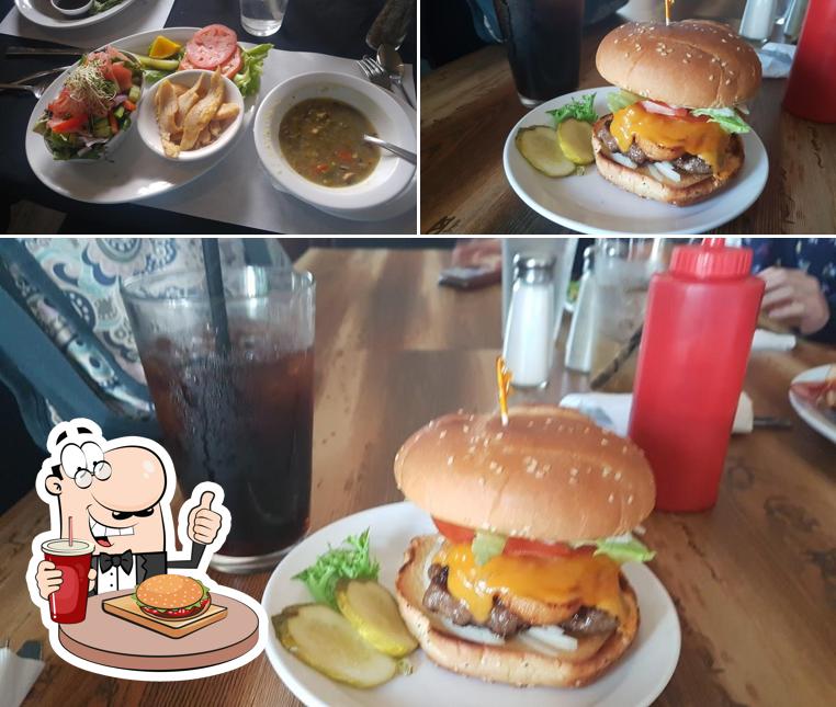 Beacon Restaurant, Wasaga Beach - Restaurant menu, prices and reviews