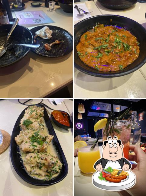 Unplugged Cafe & Bar in Toronto - Restaurant menu and reviews
