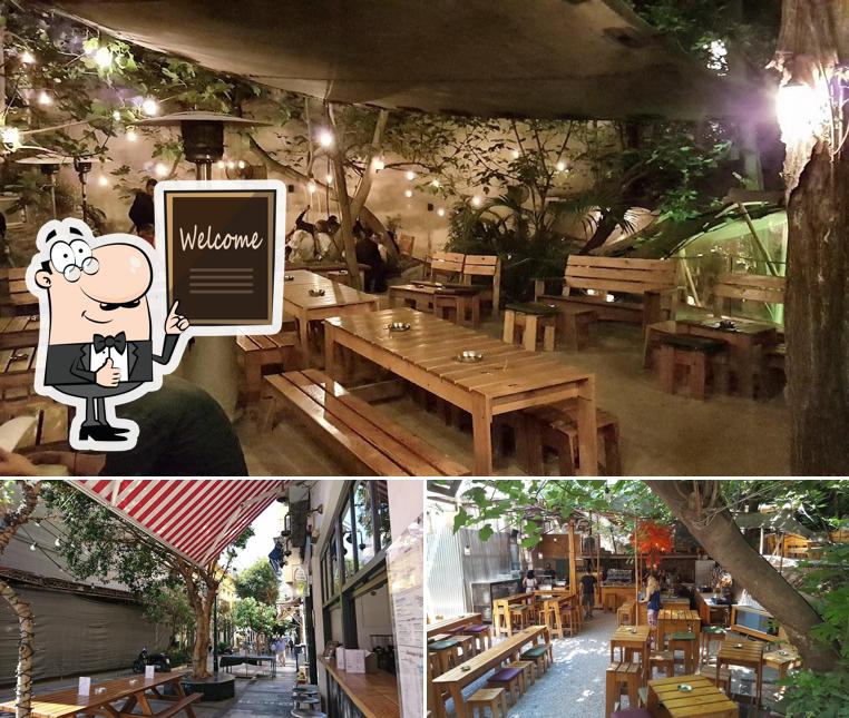six d.o.g.s, Athens - Restaurant menu and reviews