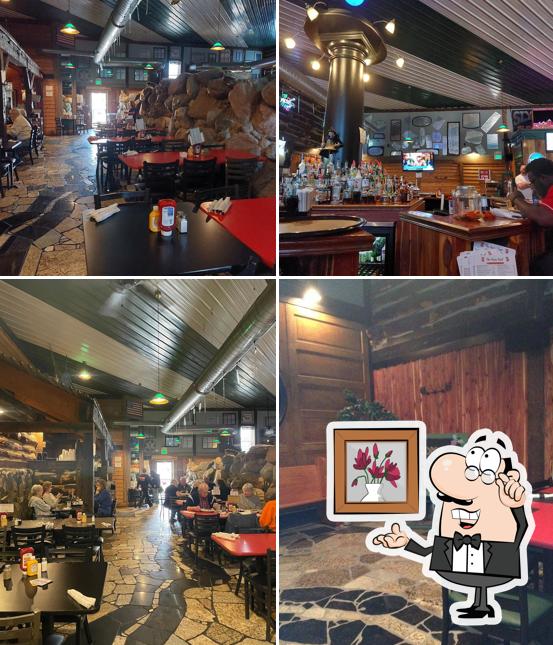 THE FOXES TRAILS in Kokomo - Restaurant menu and reviews