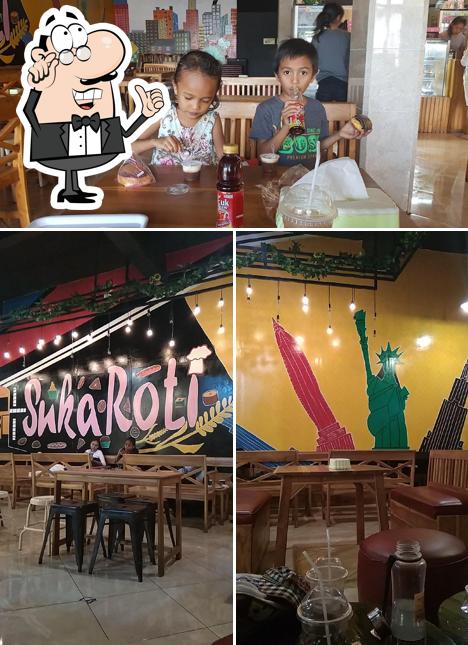 Suka Roti, Kupang, Jl. Perintis Kemerdekaan I No.1 - Restaurant reviews
